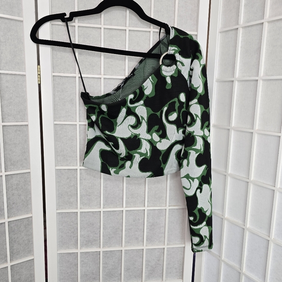 Zara | Tops | Zara One Shoulder Crop Top | Poshmark